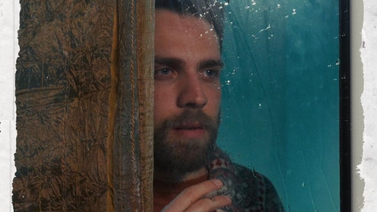 "Between Us, Breathe" του σκηνοθέτη Κώστα Καλόγηρου.